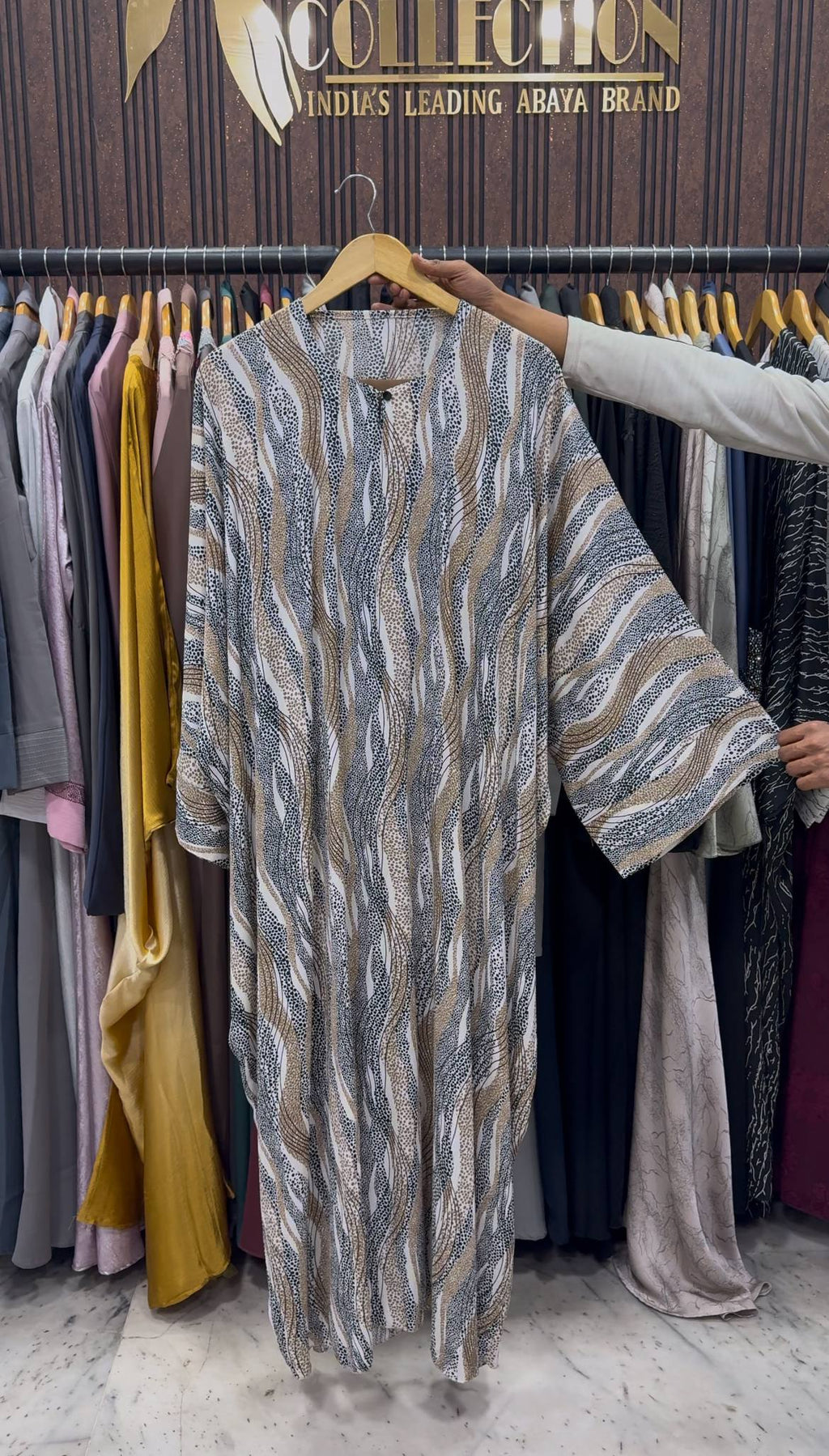 NAMRAH KAFTAN ABAYA | GOLDEN
